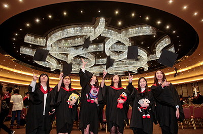 Edinburgh Napier goes international for Hong Kong and Macau graduations